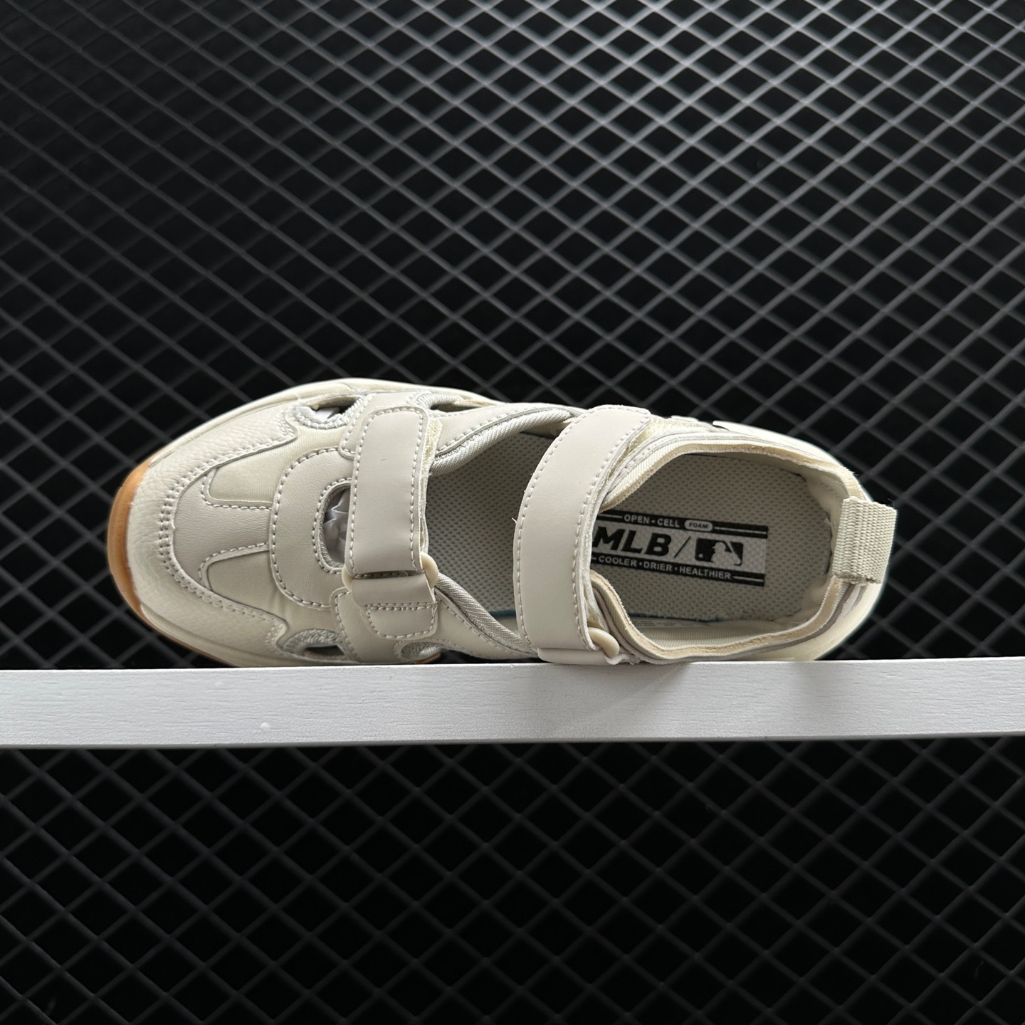 MLB Yankees Sandal Shoes White - Big Ball Chunky Mask, 3ASDCH133-50CRS